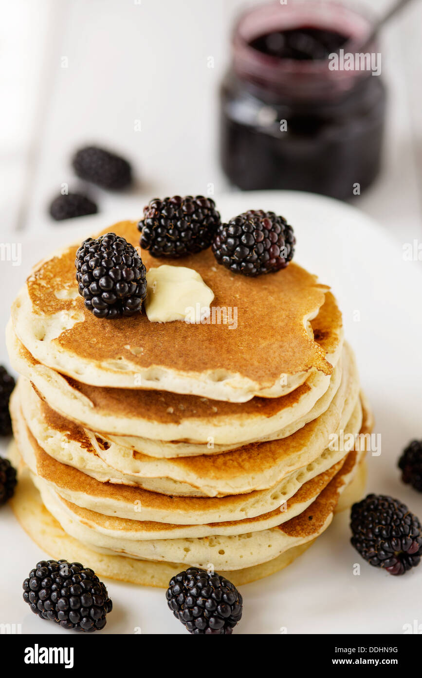 American pancake stack hi-res stock photography and images - Alamy