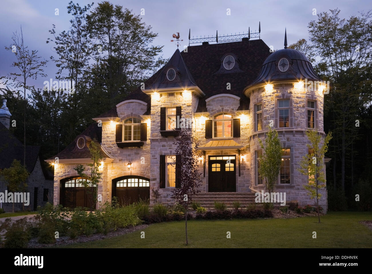 Luxury Cottage Style Houses