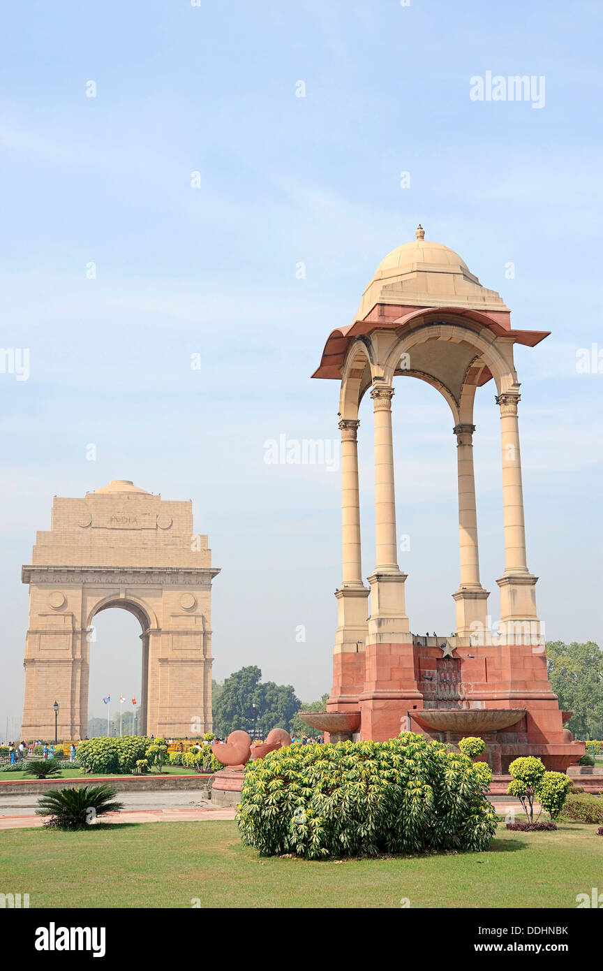 India gate history hi-res stock photography and images - Alamy