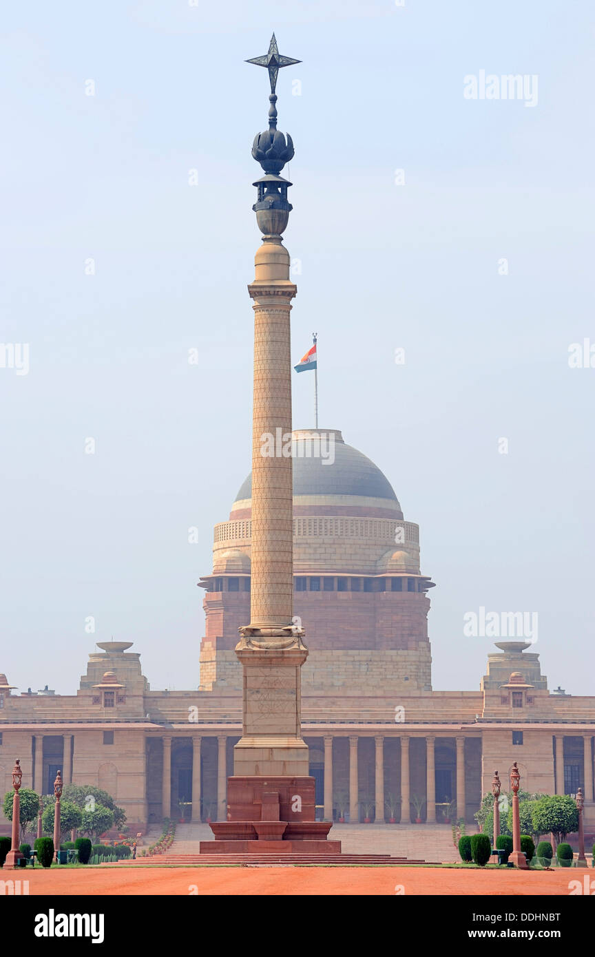Government palace of Rashtrapati Bhavan and Jaipur Column Stock Photo ...