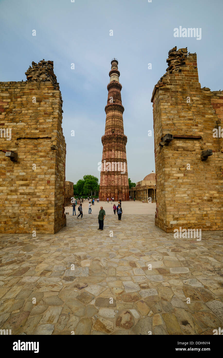 Perspective view qutub minar monument hi-res stock photography and ...