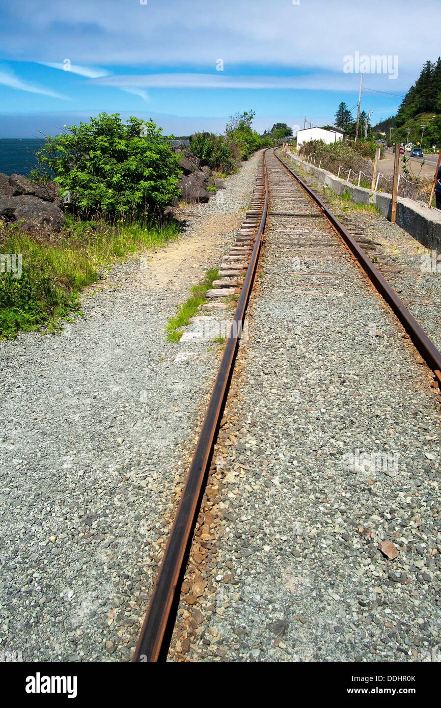 Train tracks at garibaldi hi-res stock photography and images - Alamy