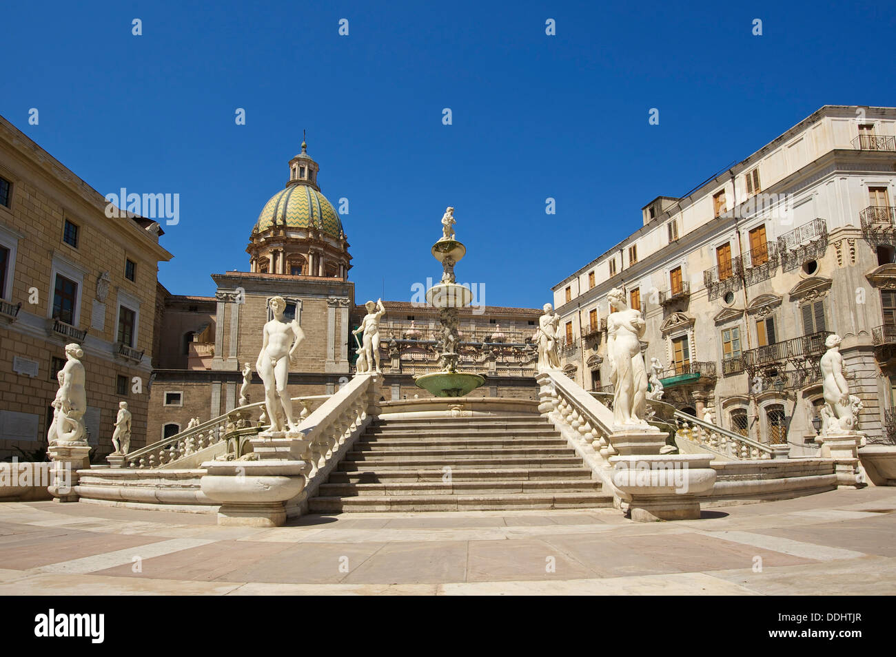 Piazza della vergogna hi-res stock photography and images - Alamy