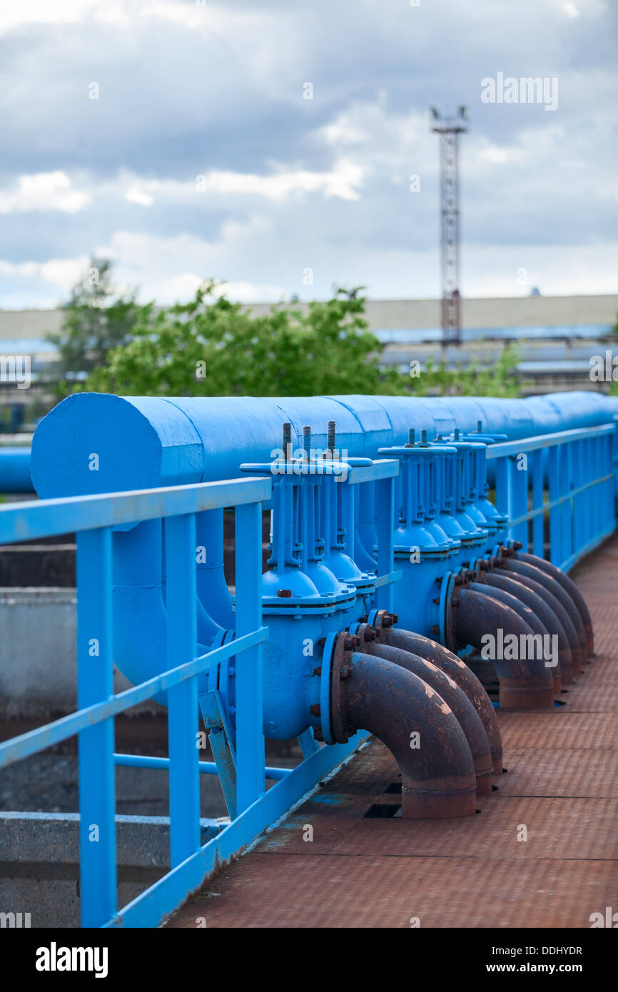 Gate valves hi-res stock photography and images - Alamy