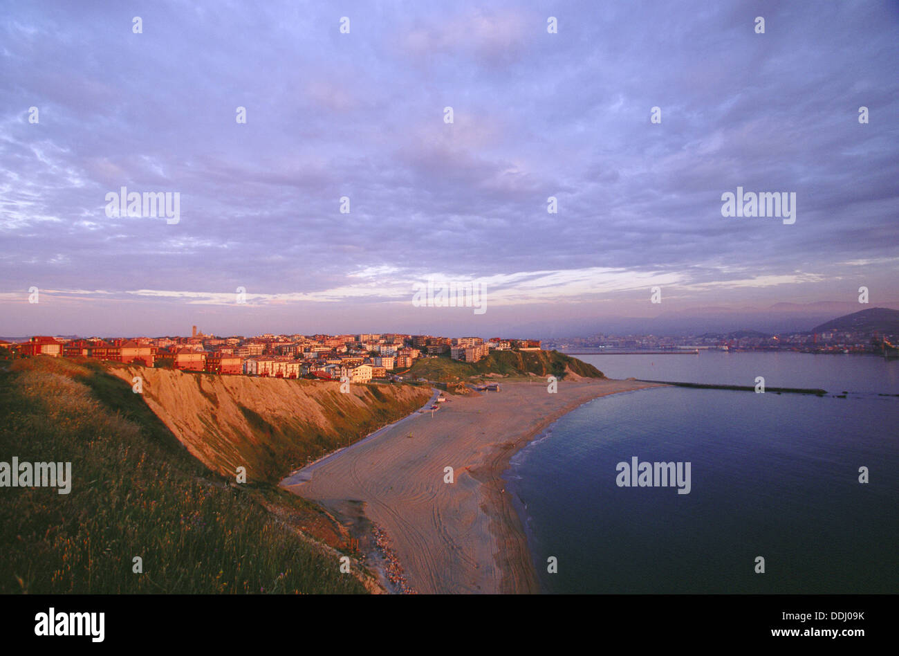 Algorta beach hi-res stock photography and images - Alamy