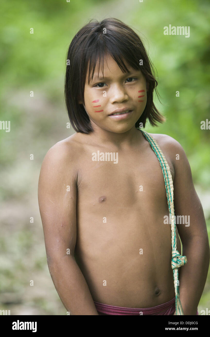 Amazon boy kid native peru hi-res stock photography and images - Alamy