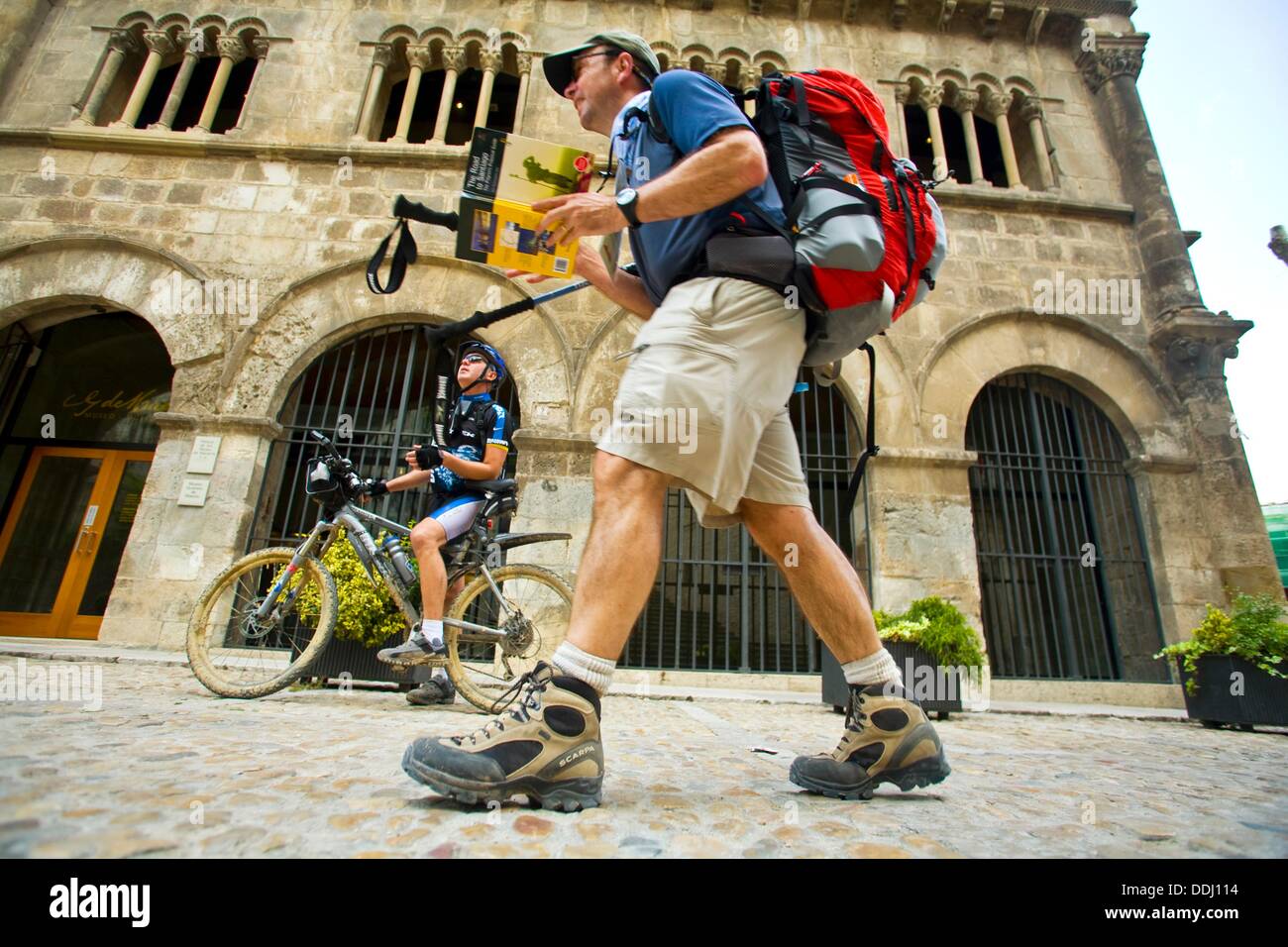 Pilgrims way spain cycle hi-res stock photography and images - Alamy