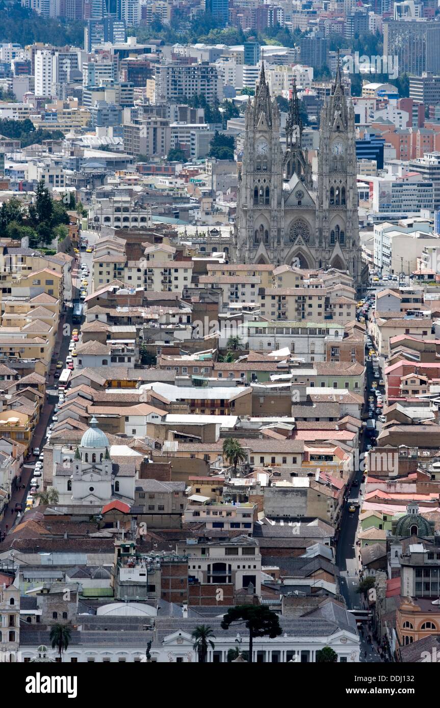 Ecuador. Quito. Historic center and modern city Stock Photo - Alamy