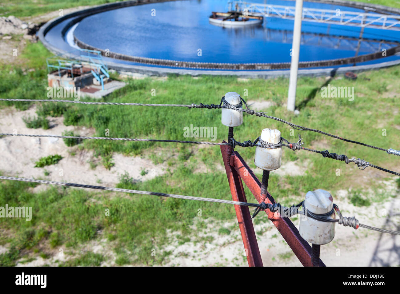 Electrical transmission power lines for machines of waste water ...