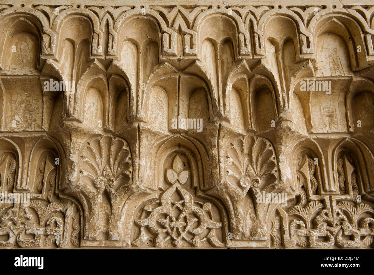 Honeycomb sculpture hi-res stock photography and images - Alamy