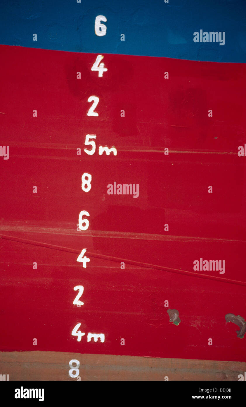 Graduated vessel hi-res stock photography and images - Alamy