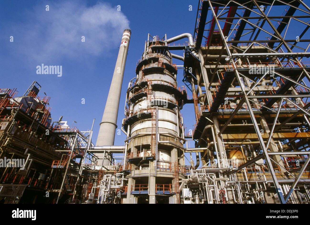 Oil refinery. Biscay. Spain Stock Photo - Alamy