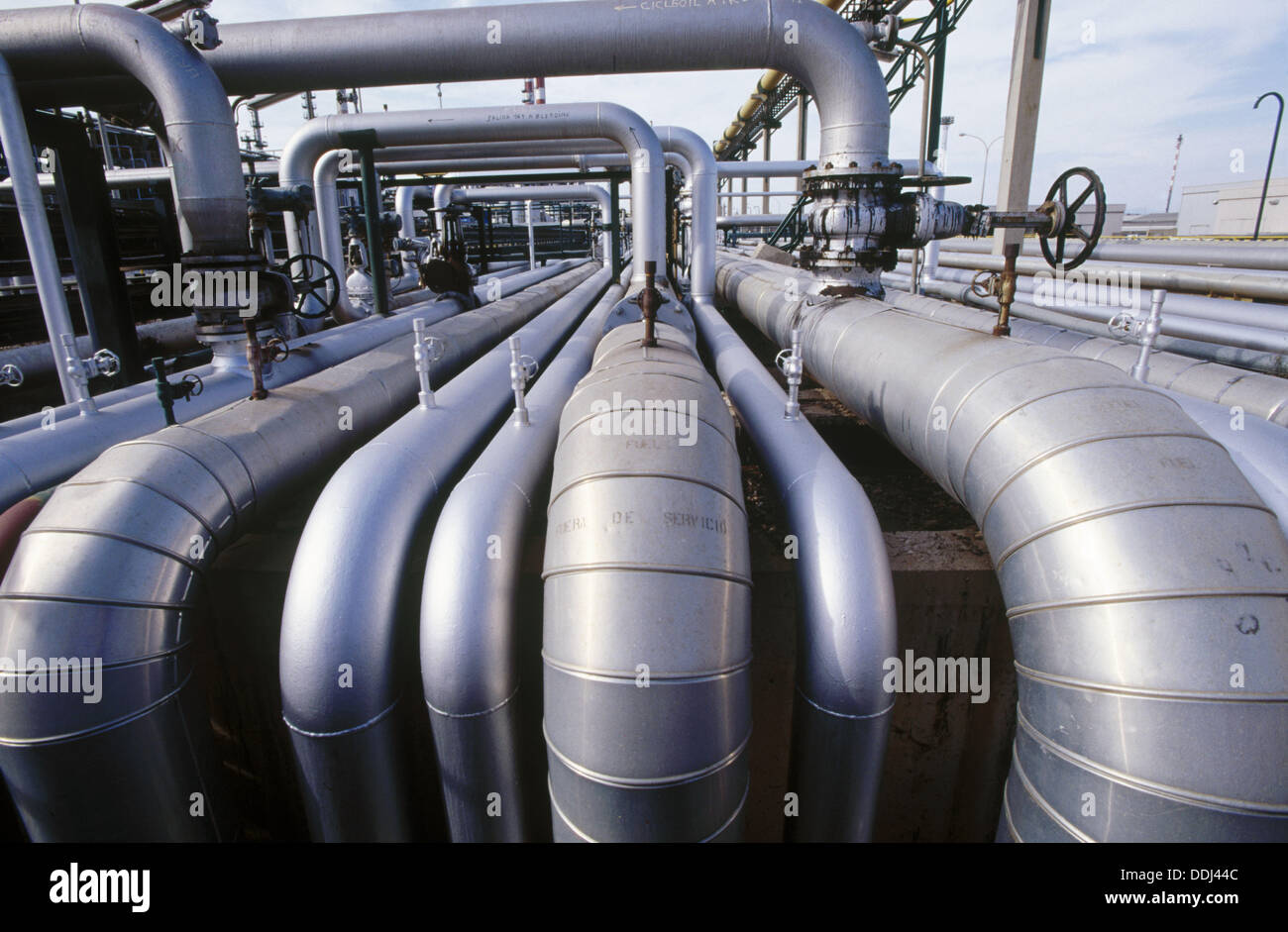 Repsol tarragona refinery hi-res stock photography and images - Alamy