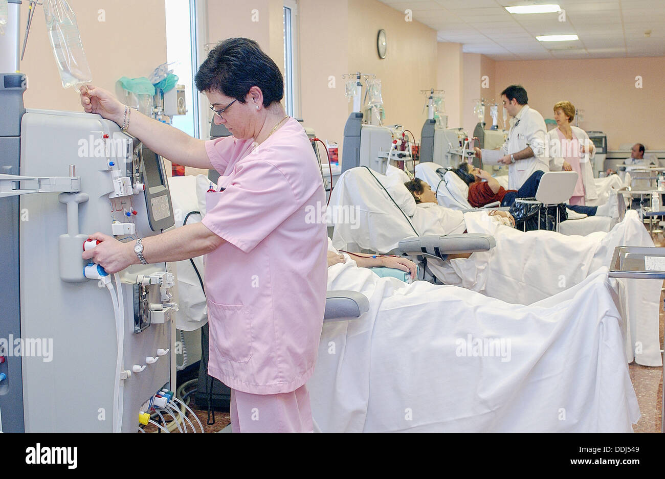 Hemodialysis woman hi-res stock photography and images - Alamy