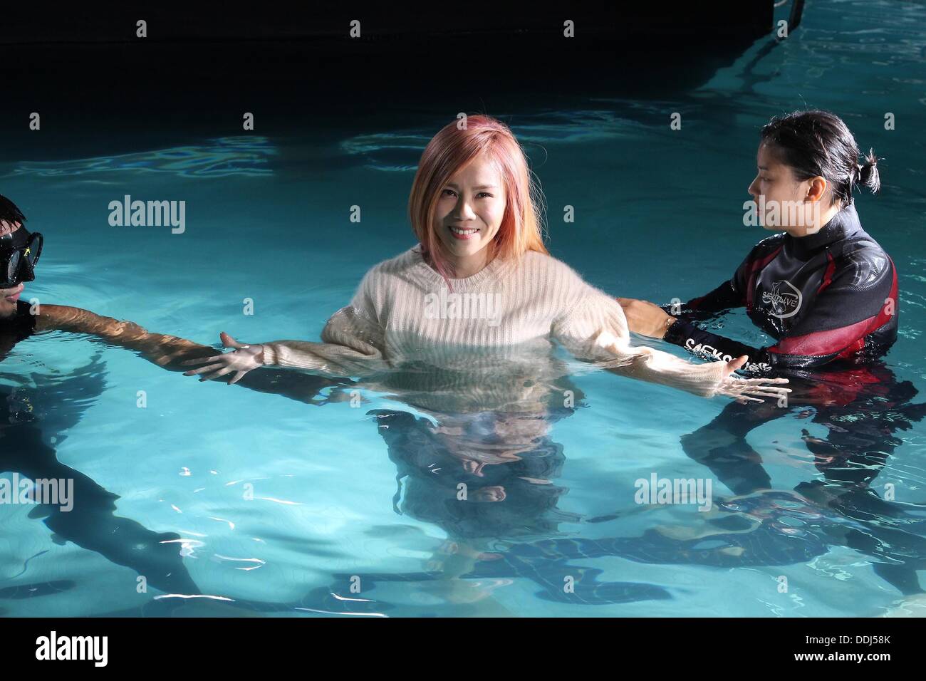 Singer tanya mv new song hi-res stock photography and images - Alamy