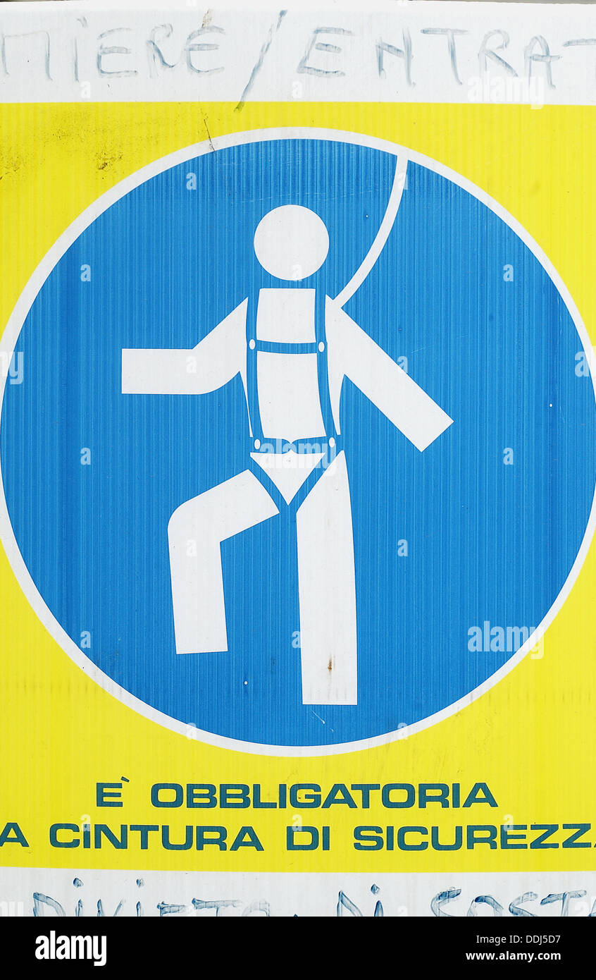 Italian construction site sign hi-res stock photography and images - Alamy