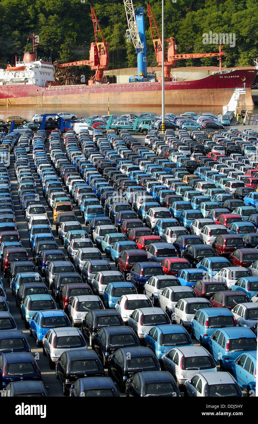 Export cars hi-res stock photography and images - Alamy