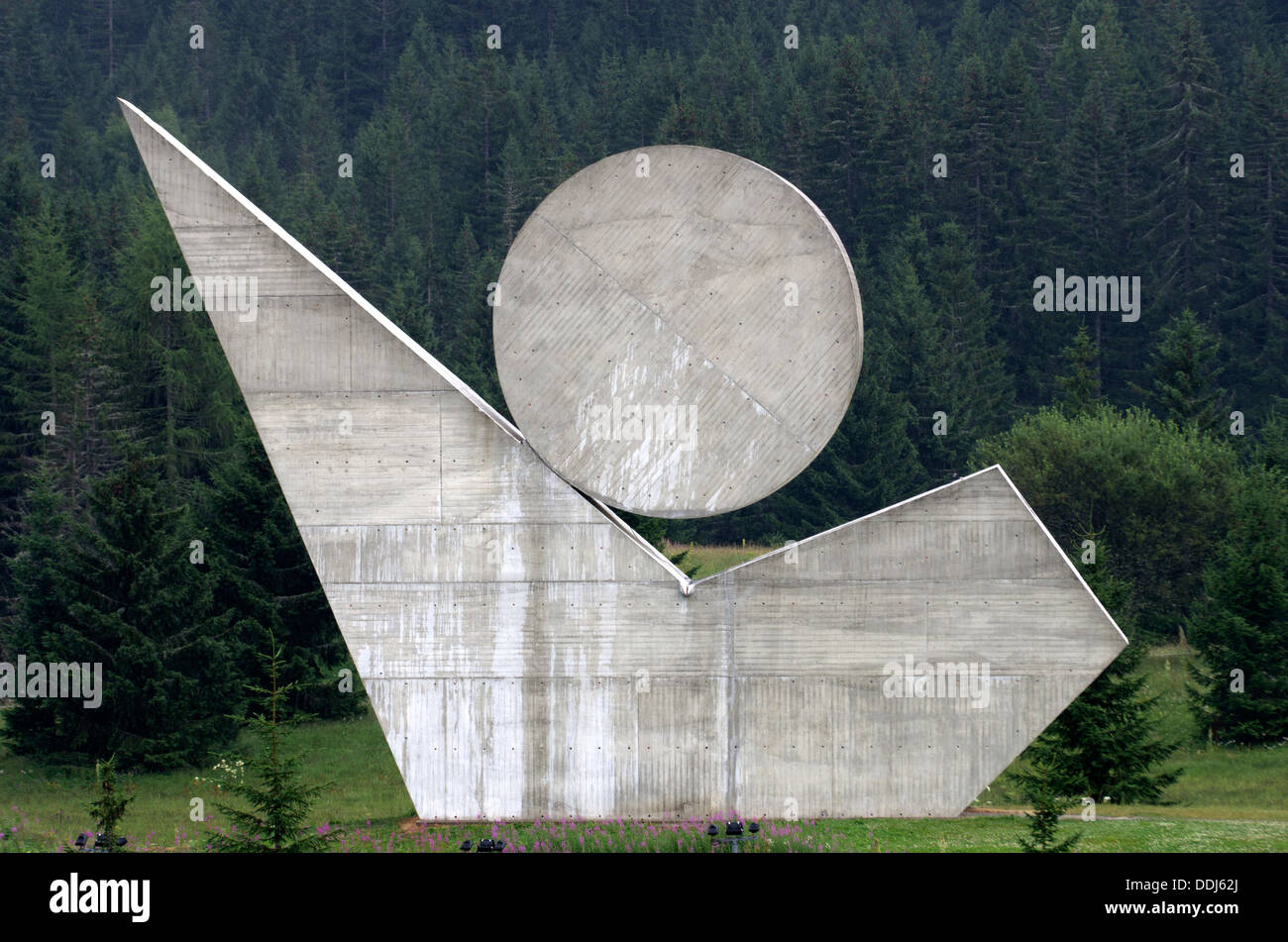 Resistance monument hi-res stock photography and images - Alamy