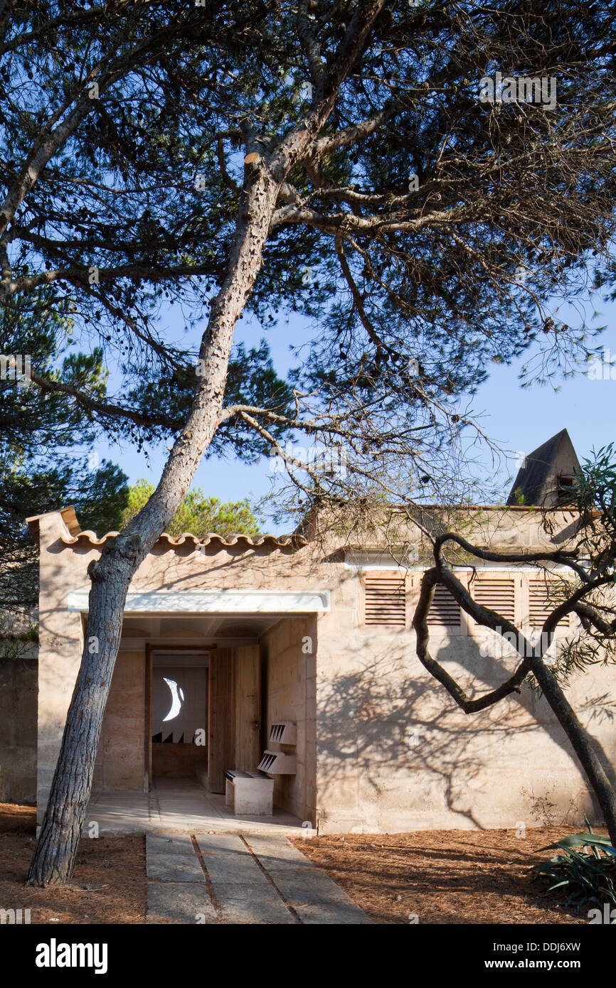 Can Lis, Mallorca, Spain. Architect: Utzon, Jorn, 1971. View of house ...