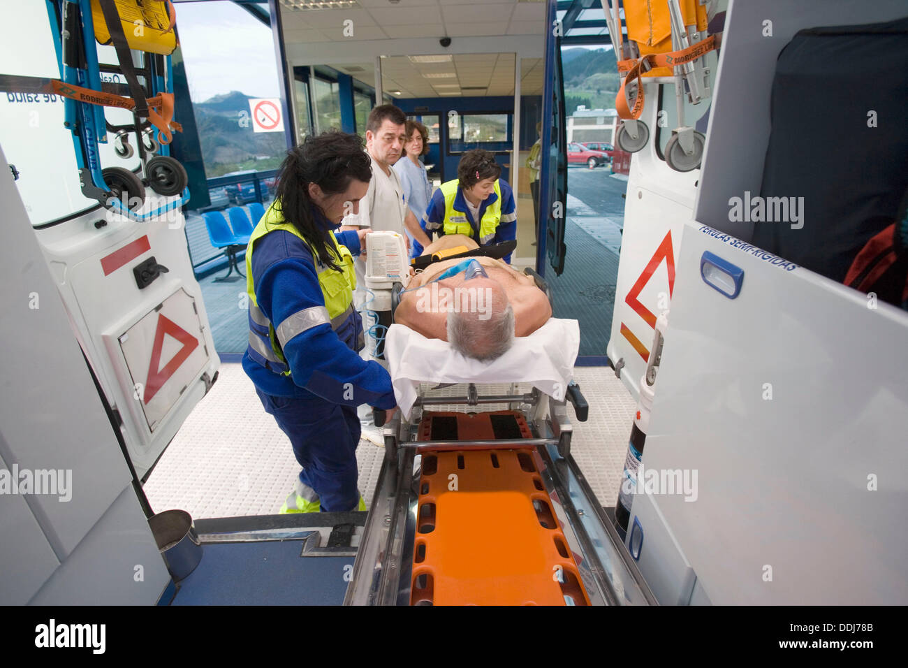 Ambulance spain and hospital hi-res stock photography and images - Alamy
