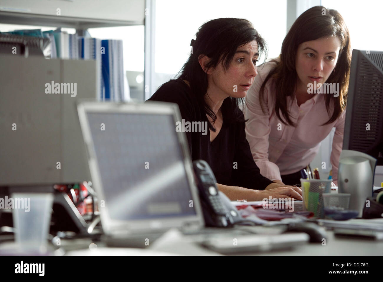 Grupo genetrix hi-res stock photography and images - Alamy