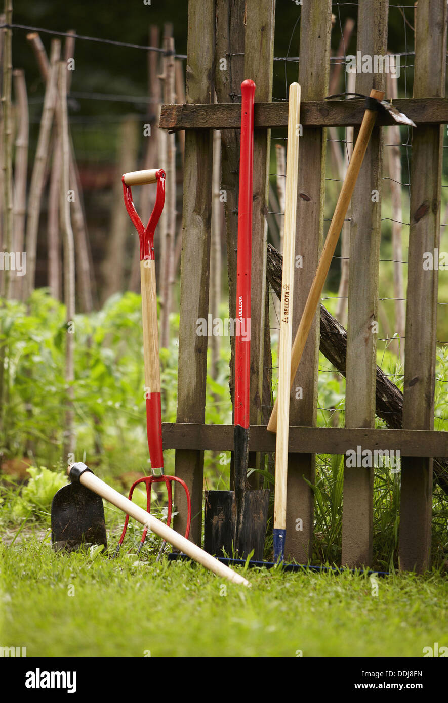 Tools of the garden hi-res stock photography and images - Alamy