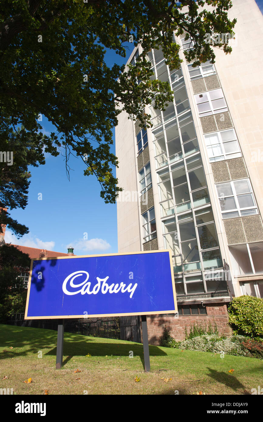 Cadbury chocolate factory in bournville hi-res stock photography and ...