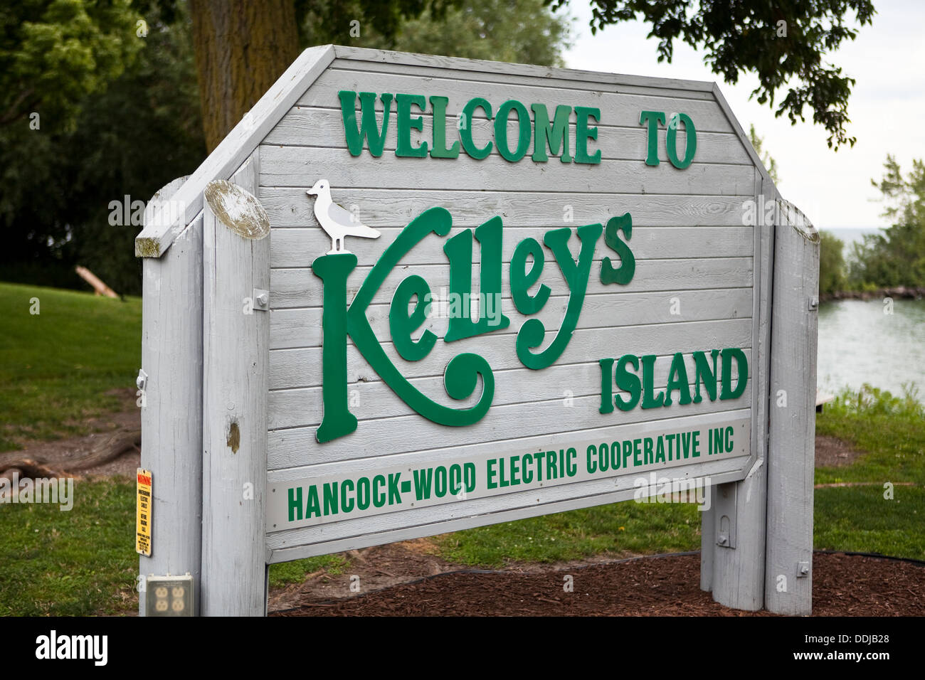 A sign that reads "welcome to Kelleys Island" is pictured in Kelleys ...