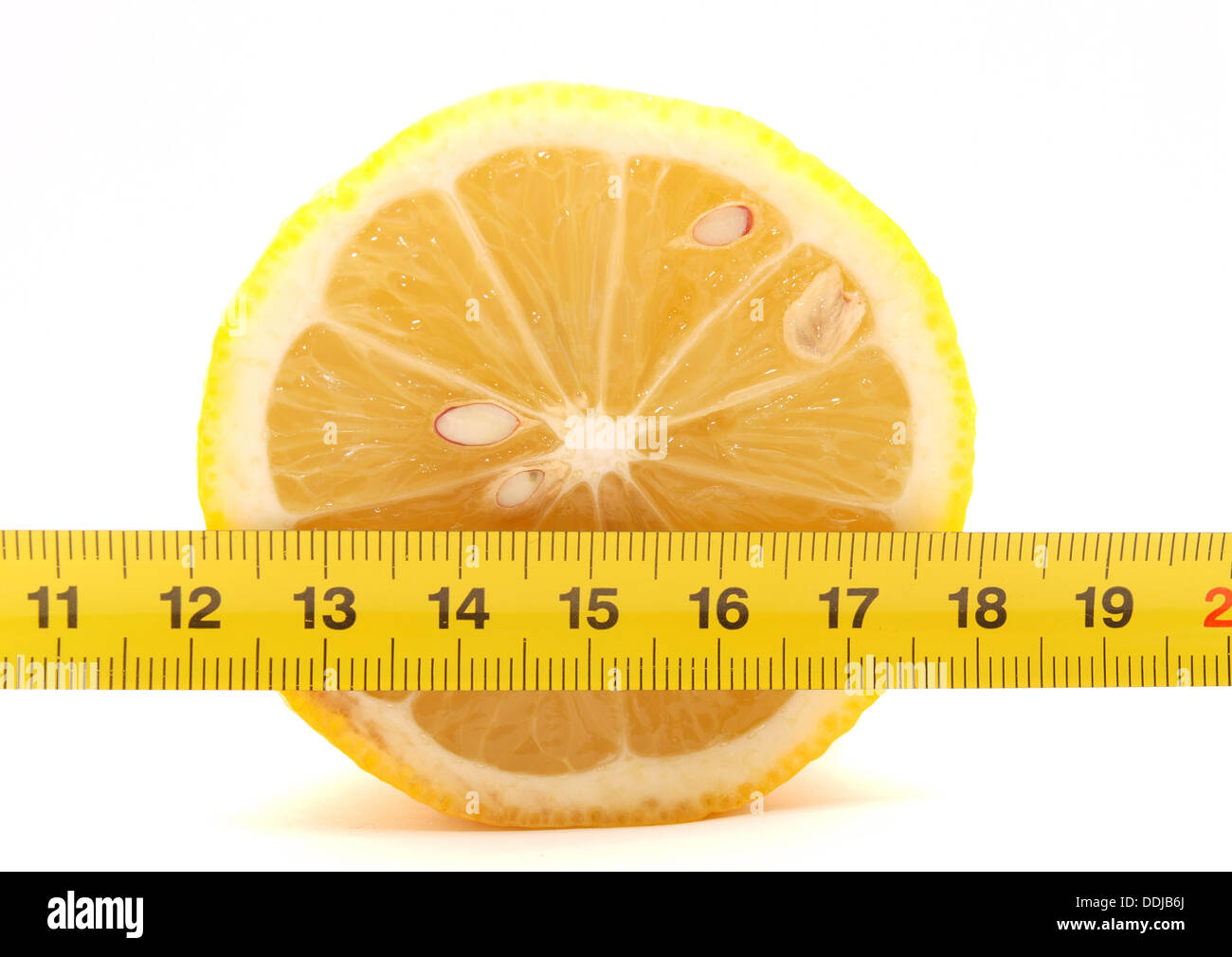 Lemon and ruler hi-res stock photography and images - Alamy