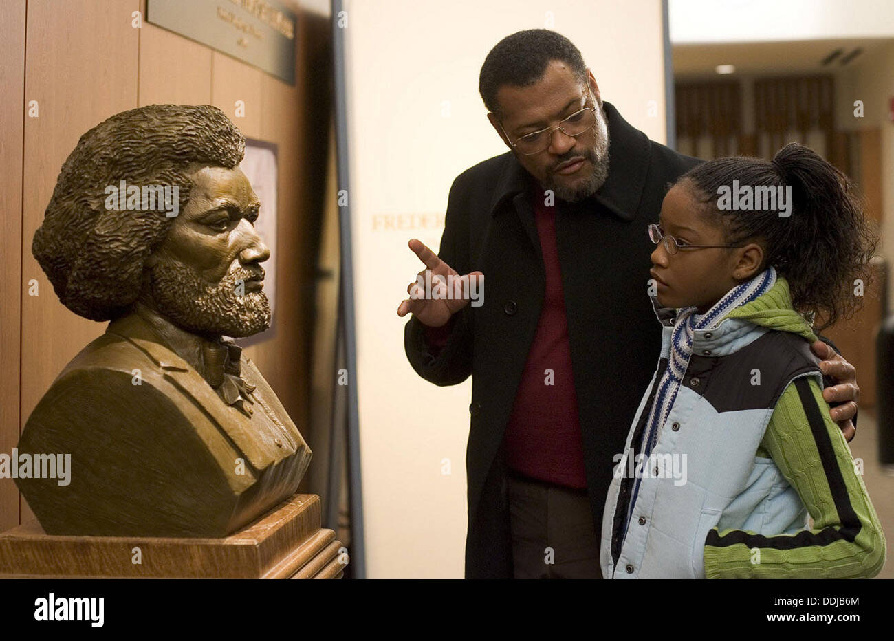 AKEELAH AND THE BEE (2006) LAURENCE FISHBURNE, KEKE PALMER DOUG ...