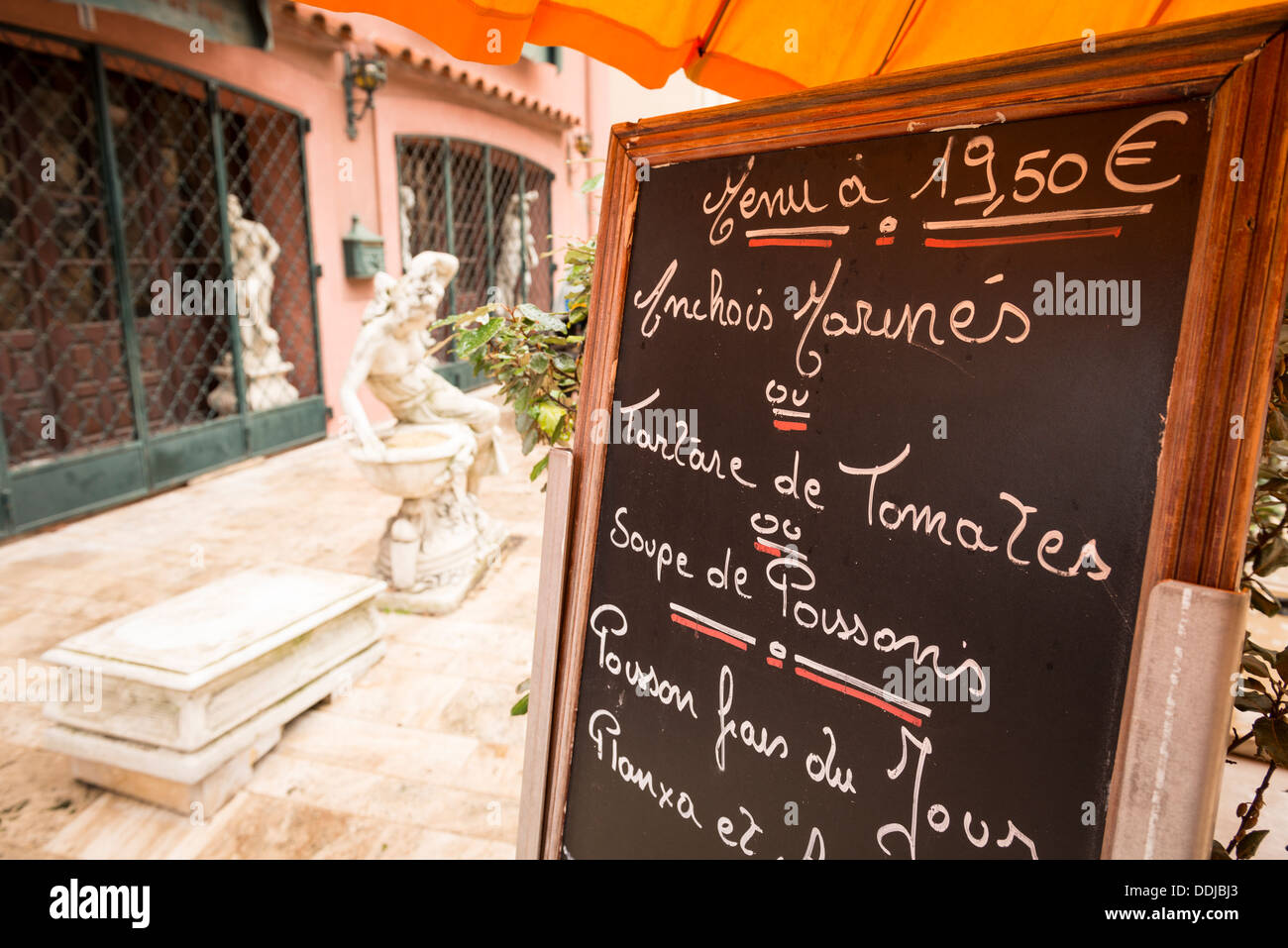 Handwritten restaurant menu board france hi-res stock photography and ...