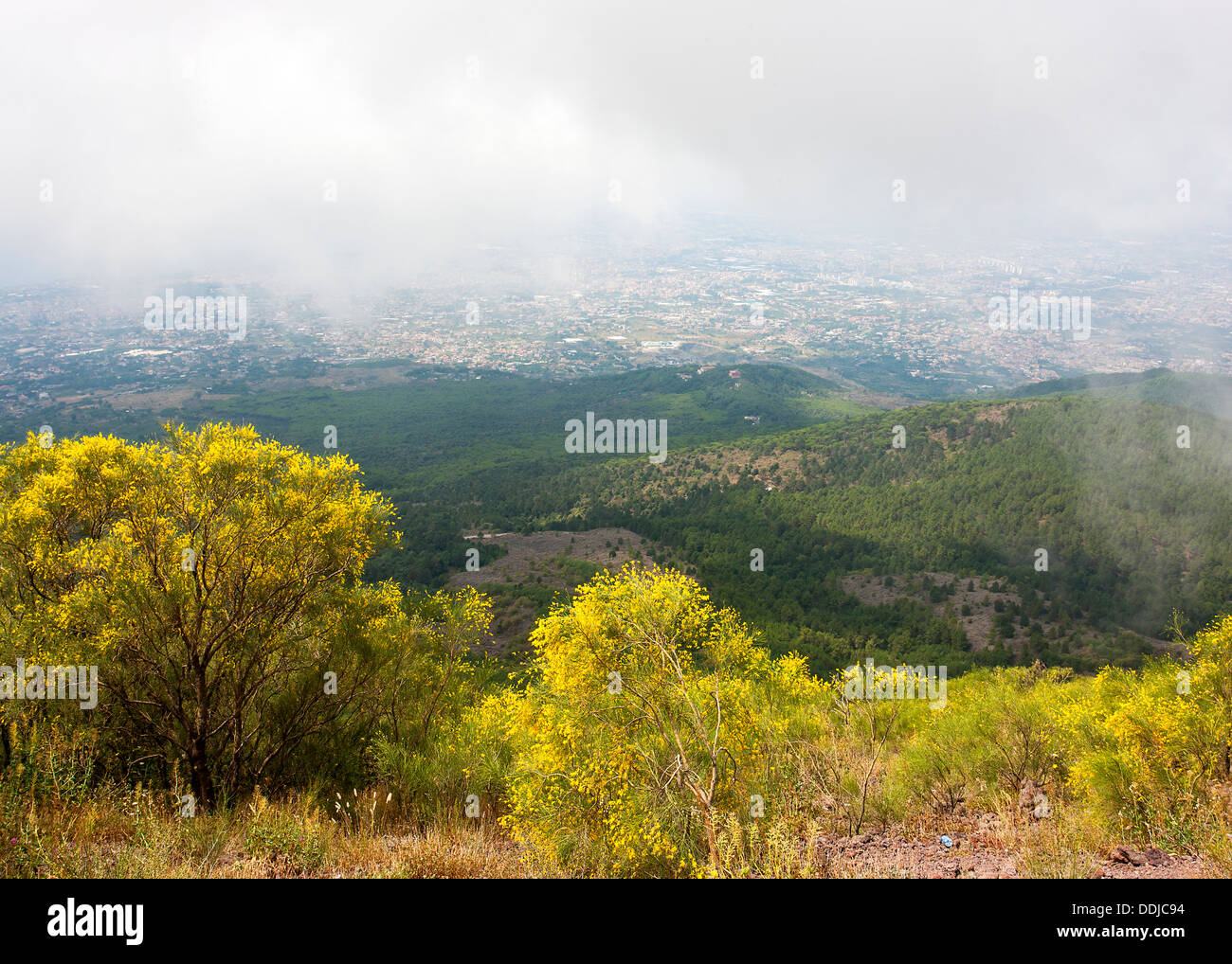 Top of mount vesuvius hi-res stock photography and images - Alamy