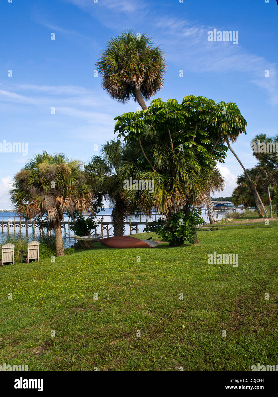 On the banks of the Indian River Lagoon at the Melbourne Beach pier in ...