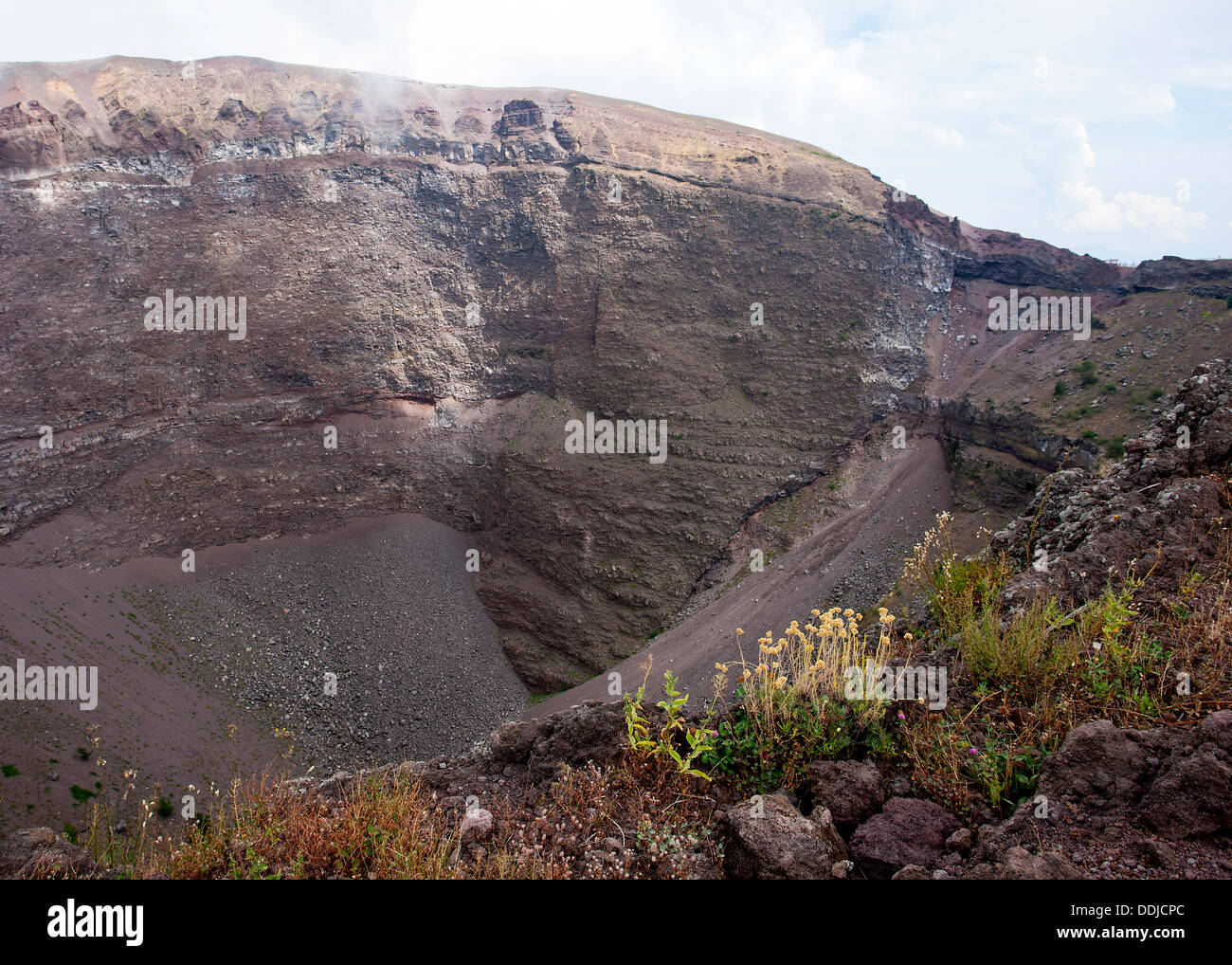 Top of Mount Vesuvius Stock Photo - Alamy