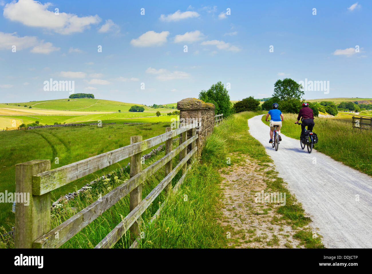 The Tissington Bike Cycle Trail in Derbyshire that runs from Ashbourne ...