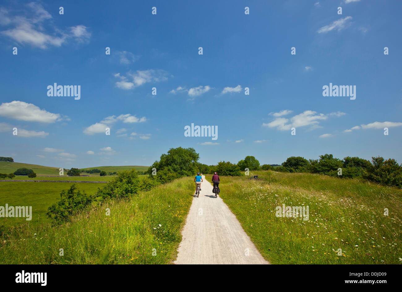 The Tissington Bike Cycle Trail in Derbyshire that runs from Ashbourne ...