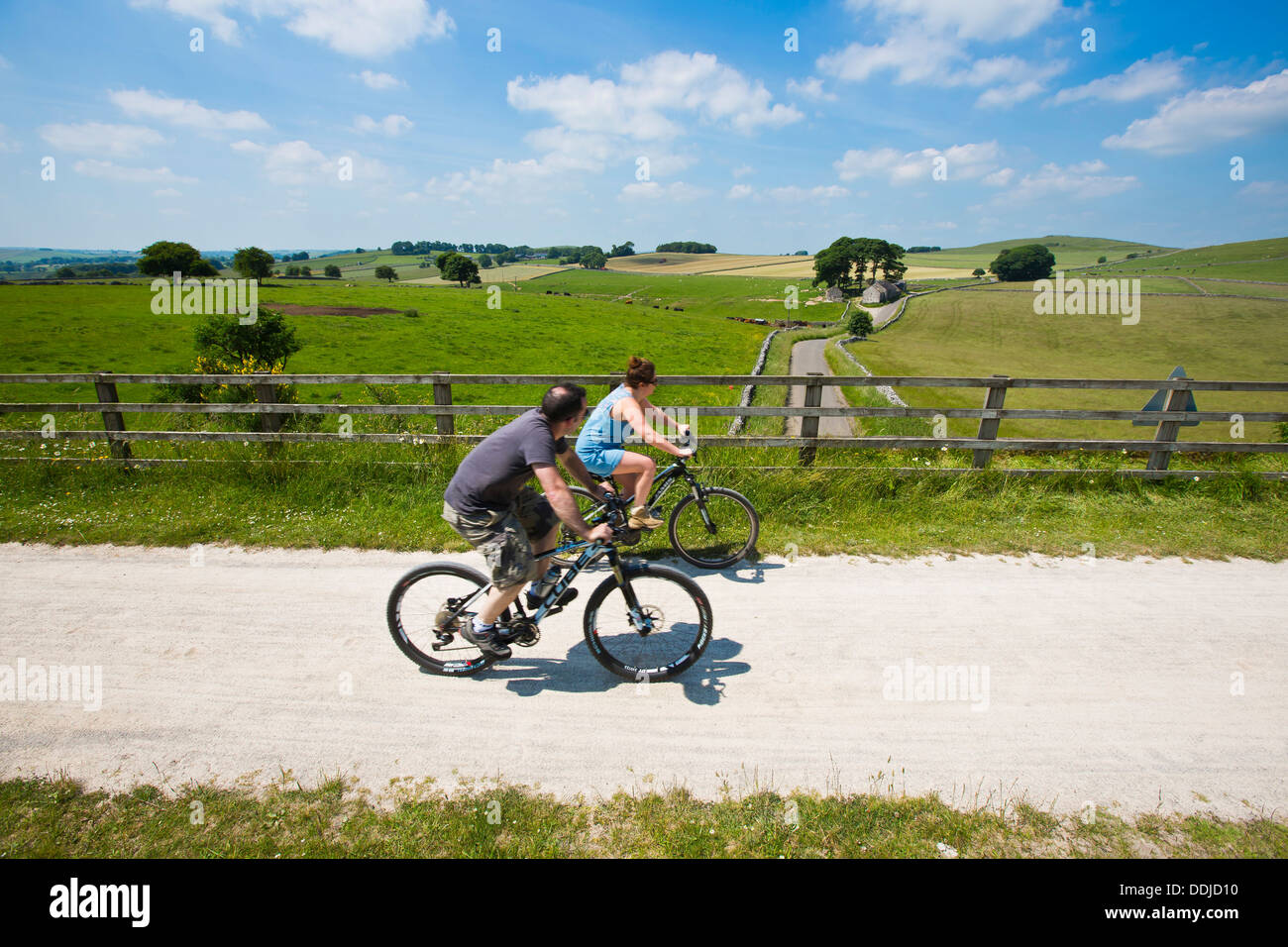 The Tissington Bike Cycle Trail in Derbyshire that runs from Ashbourne ...