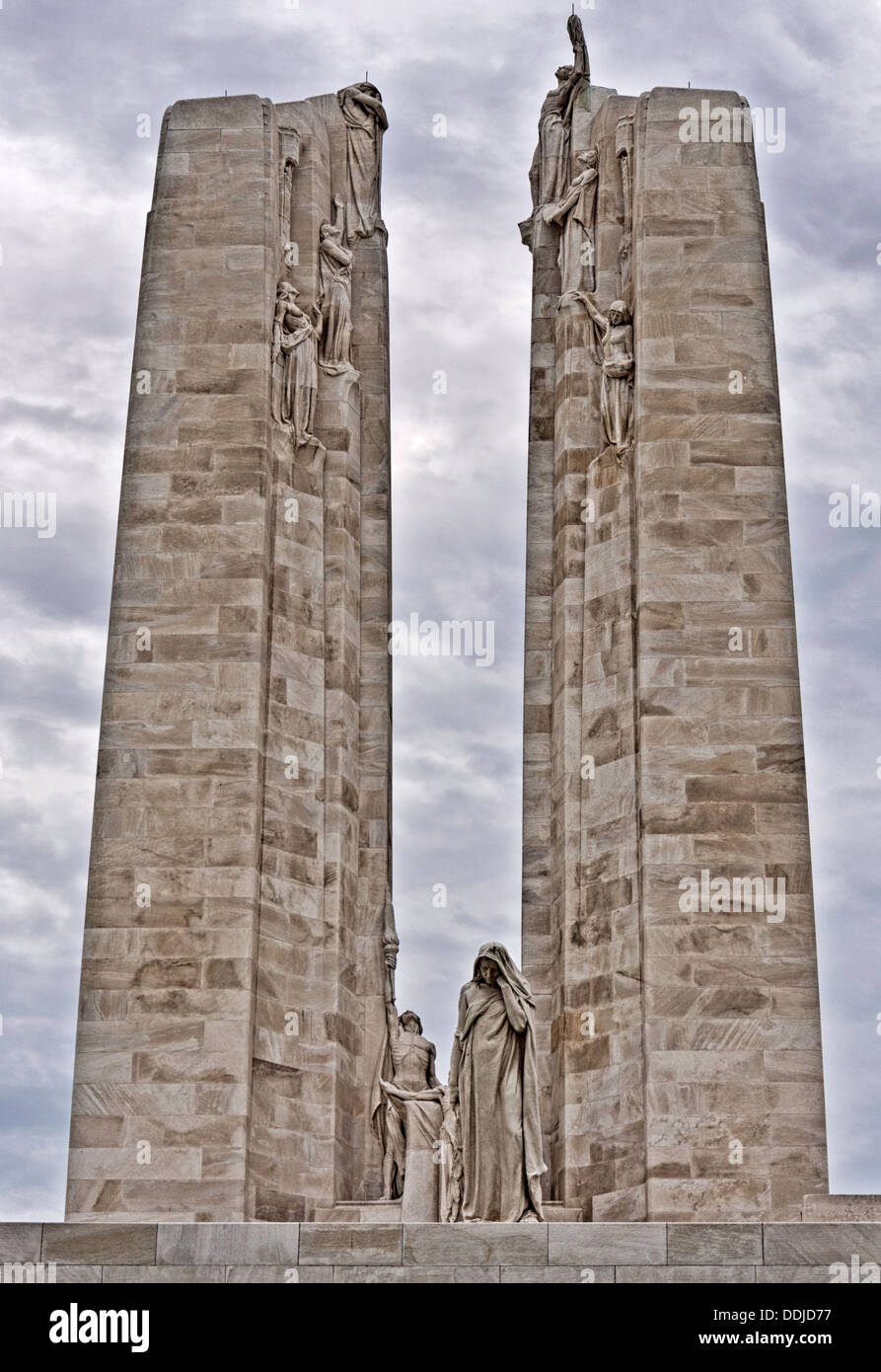 Statues At Vimy Ridge High Resolution Stock Photography and Images - Alamy