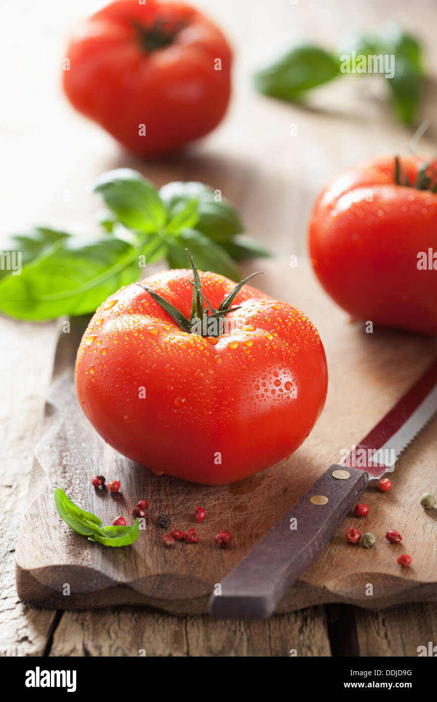 Beef on tomatoes hi-res stock photography and images - Alamy
