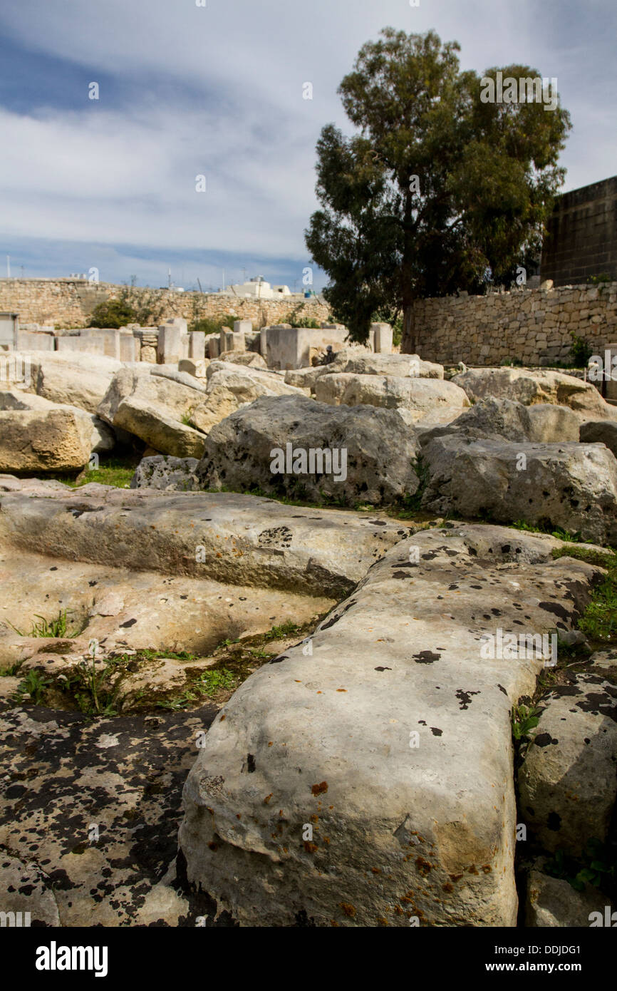 Ruins in tarxien temples hi-res stock photography and images - Alamy Ruins in tarxien temples hi-res stock photography and images - Alamy