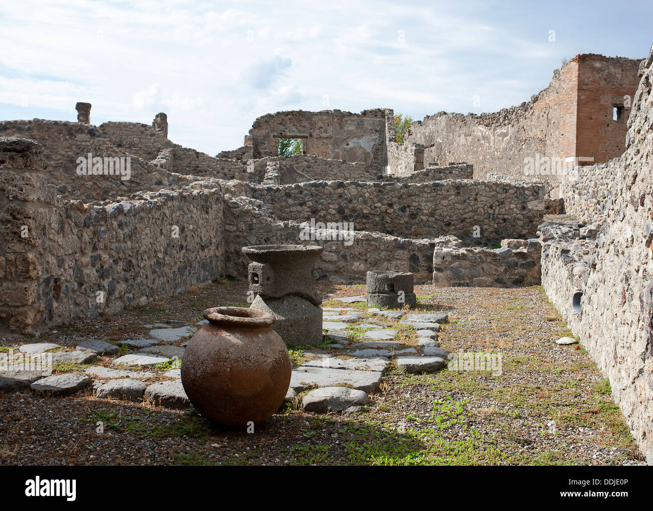 Ash people town volcano hi-res stock photography and images - Alamy