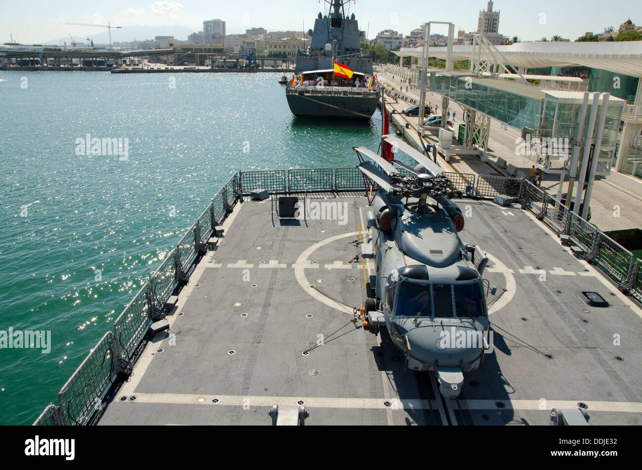 Helicopters missiles hi-res stock photography and images - Alamy