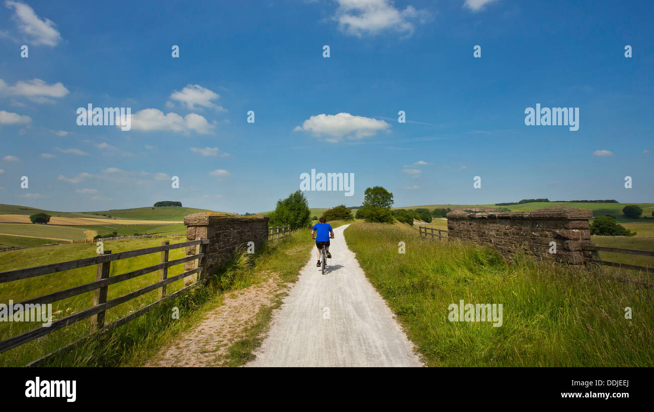 The Tissington Bike Cycle Trail in Derbyshire that runs from Ashbourne ...