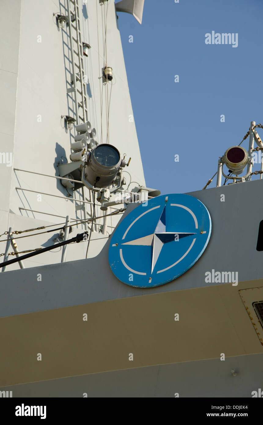 Missile nato hi-res stock photography and images - Alamy