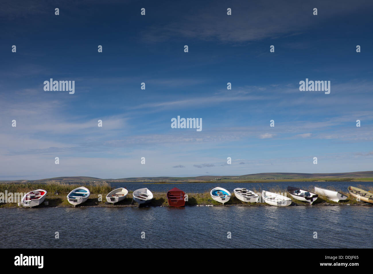 The loch of harray hi-res stock photography and images - Alamy