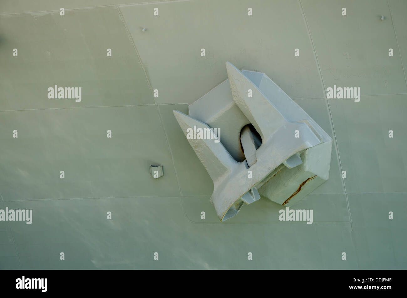 Navy ship anchor hi-res stock photography and images - Alamy