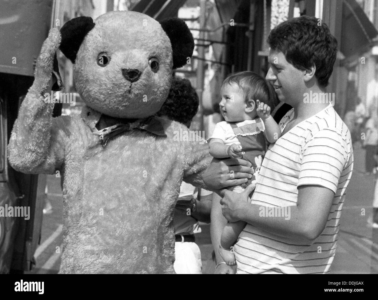 Sooty Puppet High Resolution Stock Photography and Images - Alamy