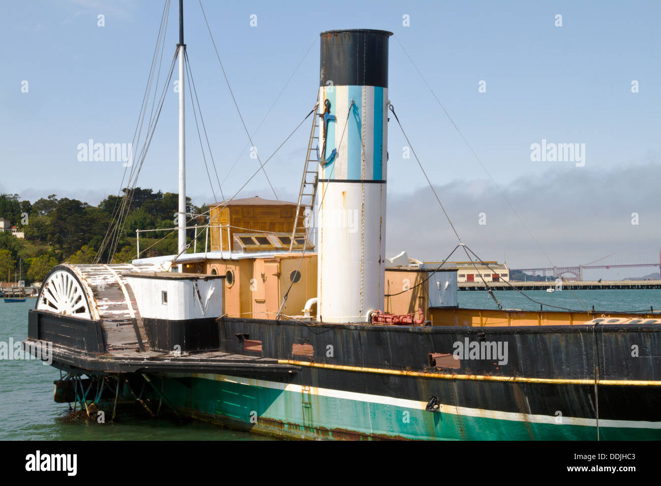Steamboat up hi-res stock photography and images - Alamy