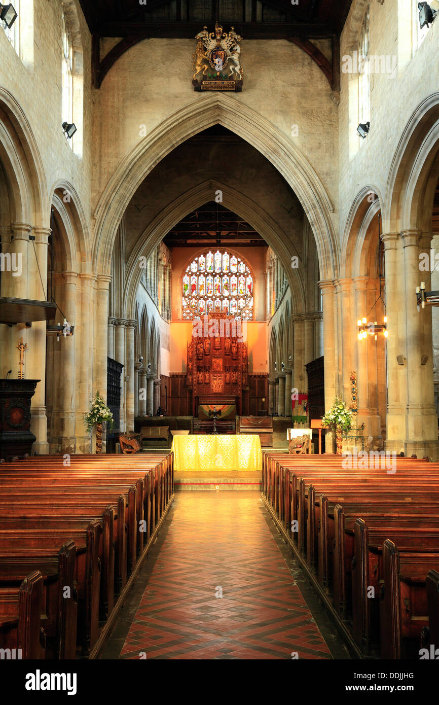 Church english interior hi-res stock photography and images - Alamy