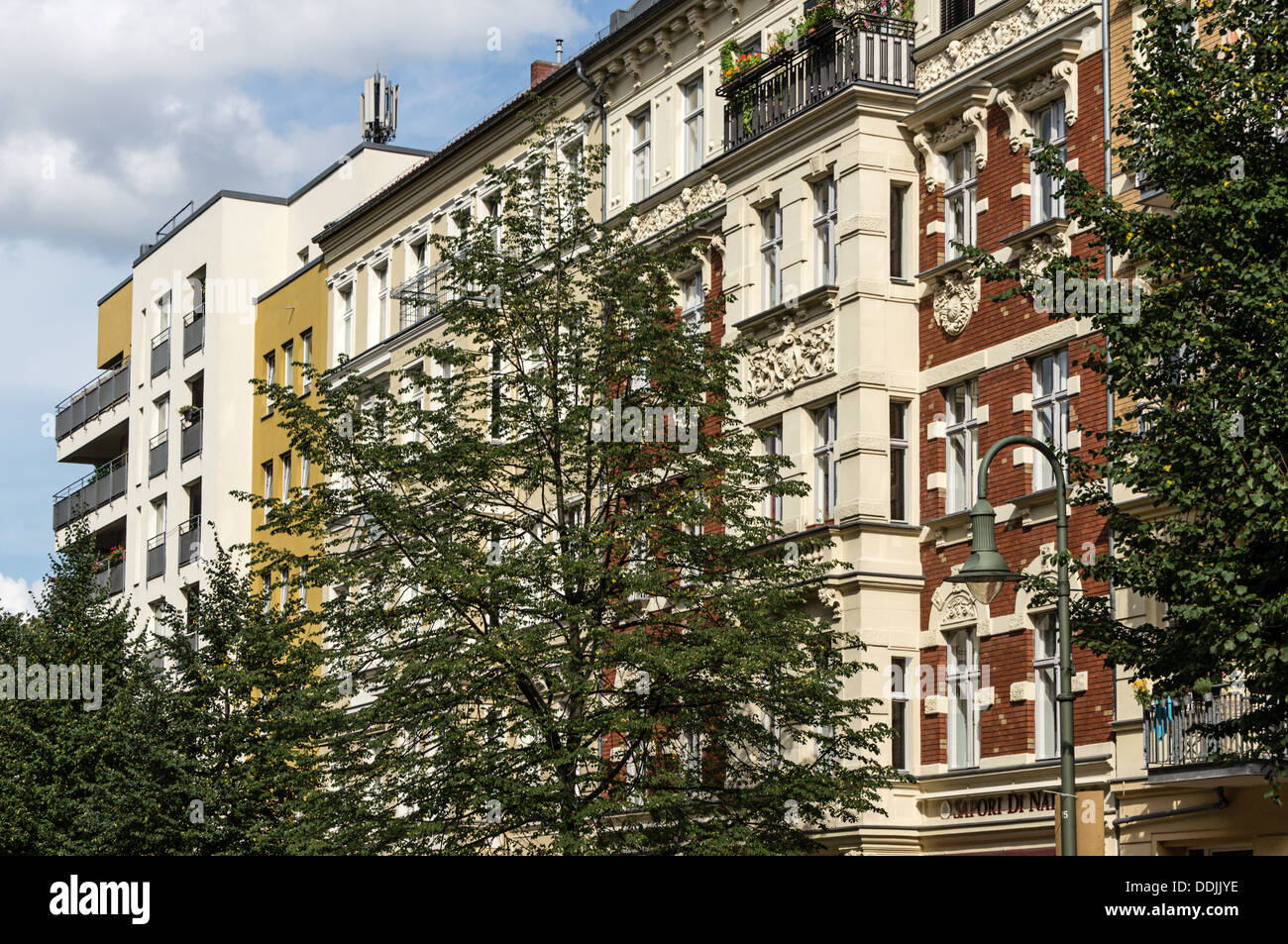 Berlin germany apartment house balcony hi-res stock photography and ...